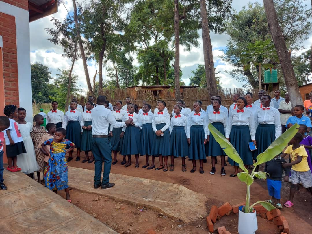 Blessing of Holy Trinity Church Chikowa, Malawi - Comunidad misionera ...
